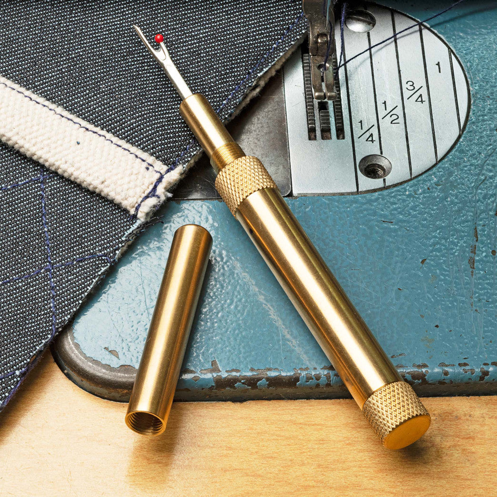 Seam Ripper with Removable Head